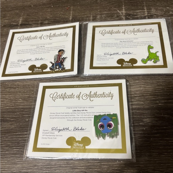 Disney | Art | Disney Exclusive Pins Set Lot Of 3 Nwt | Poshmark